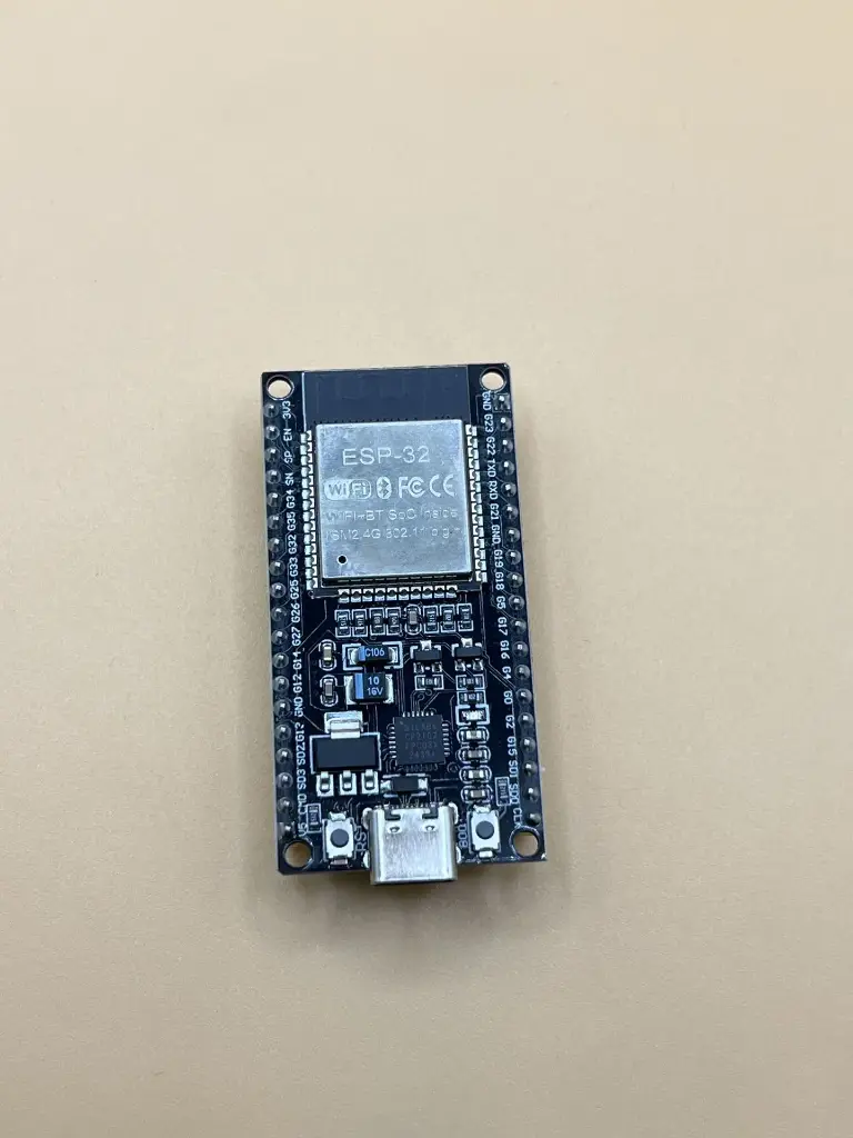 ESP32 Development Board 38 Pins with USB Type-C | CP2102, Wi-Fi ...